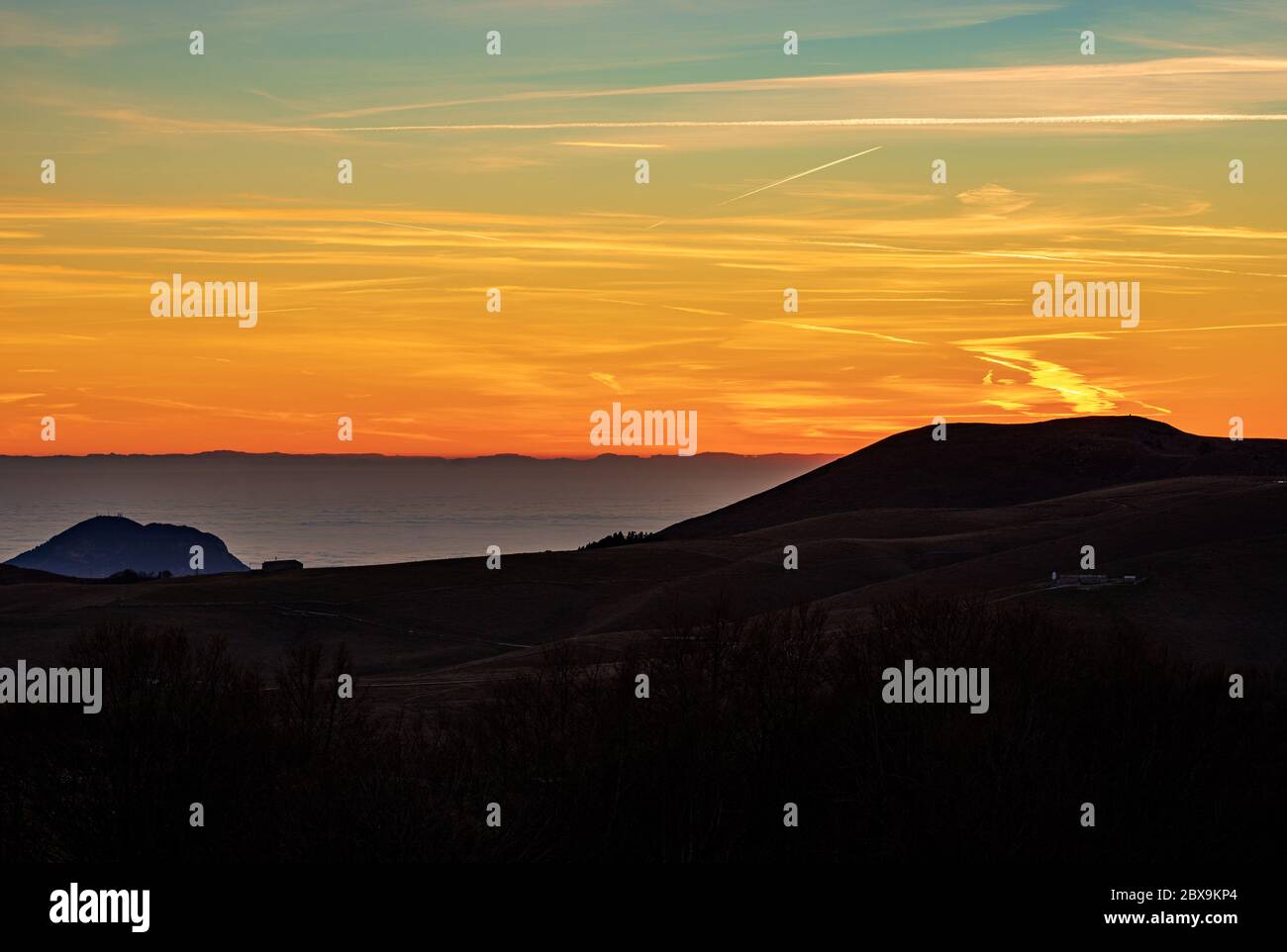 Lessinia plateau (Altopiano della Lessinia) and Padan plain (Pianura ...