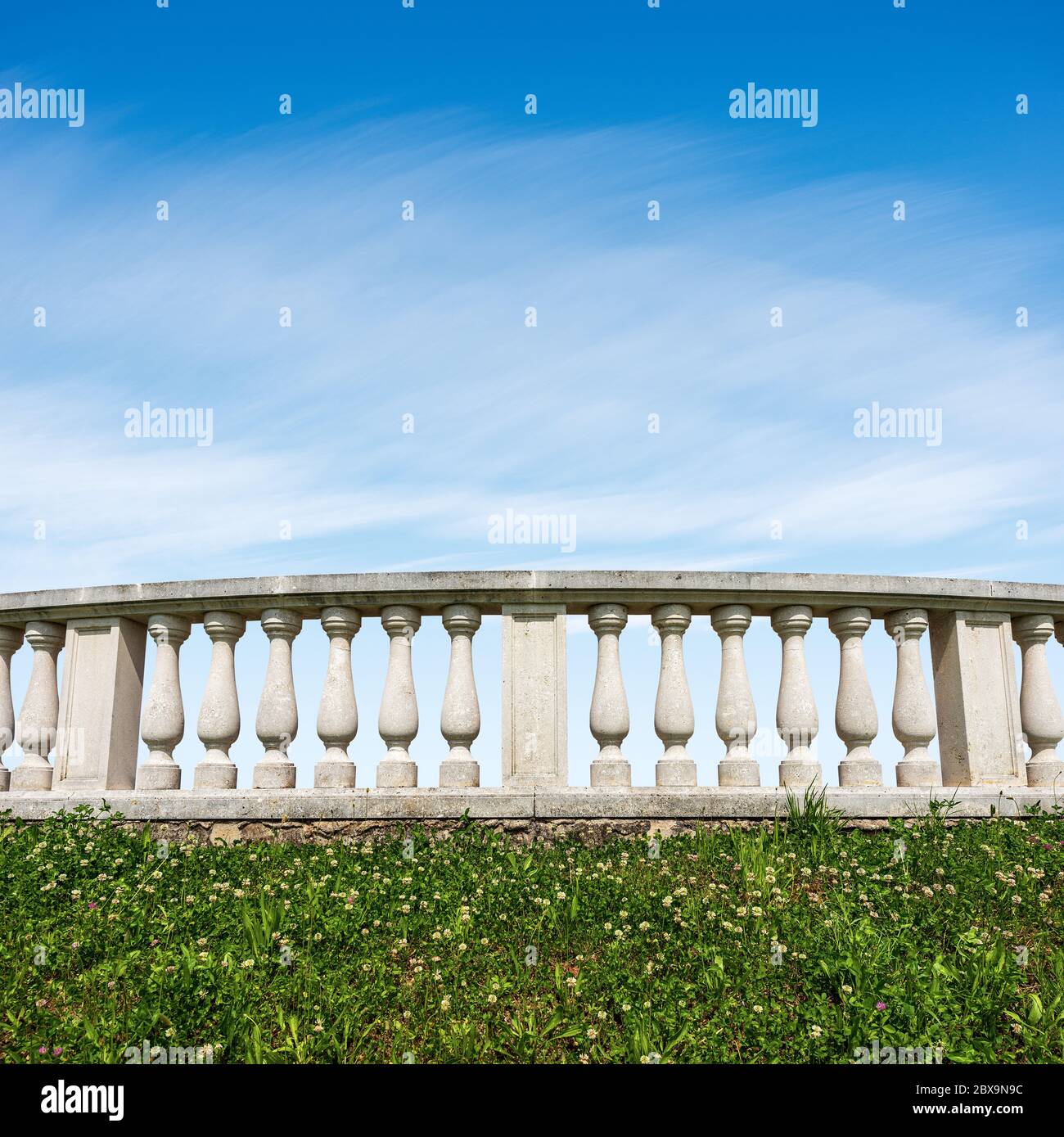 Old italian style patio hi-res stock photography and images - Alamy