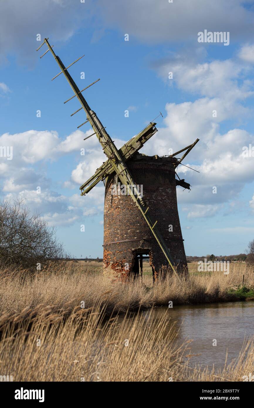 The old, disused Brograve Mill (Water Pump) near Horsey, Norfolk ...