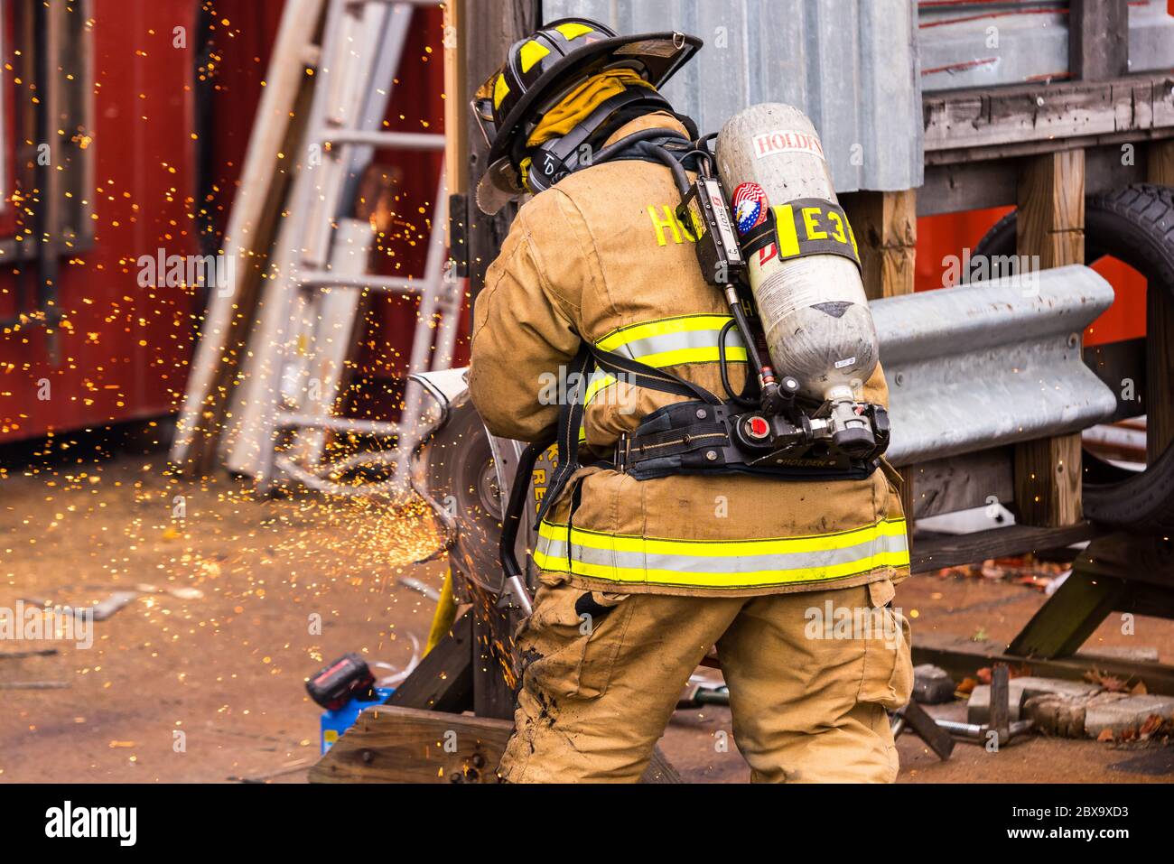 Firefighter oxygen tank hi-res stock photography and images - Alamy