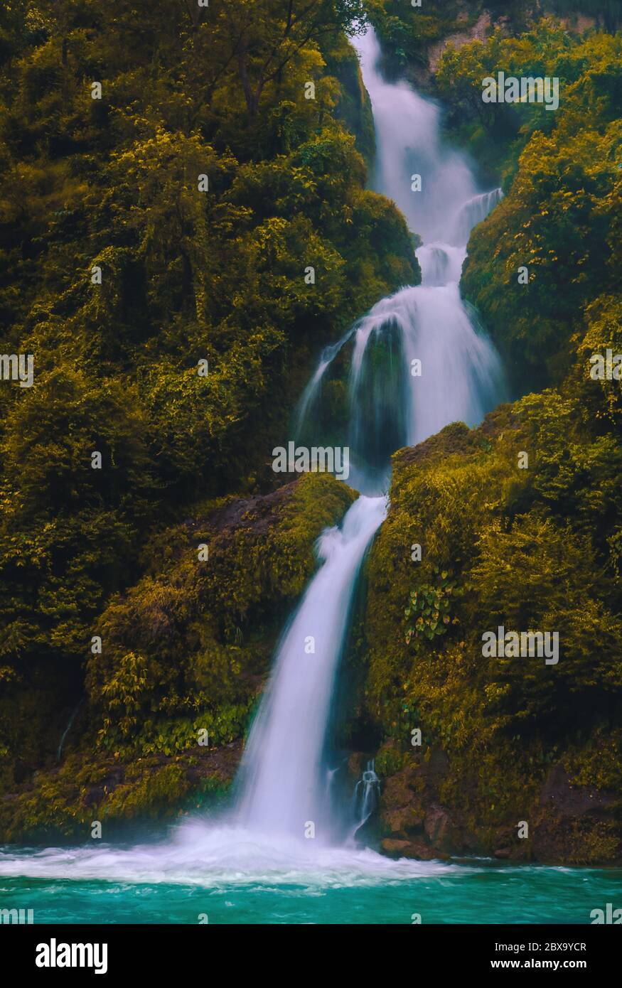 Nepal waterfalls hi-res stock photography and images - Alamy