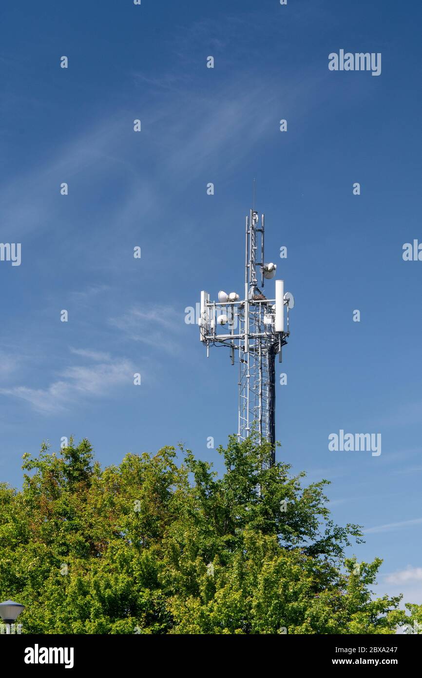 5g telephone mobile radio mast hi-res stock photography and images - Alamy