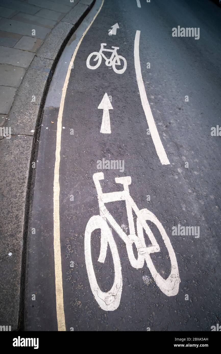 City of London cycle lane on empty street Stock Photo - Alamy