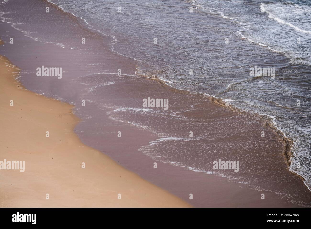 Oblique wave pattern beach hi-res stock photography and images - Alamy