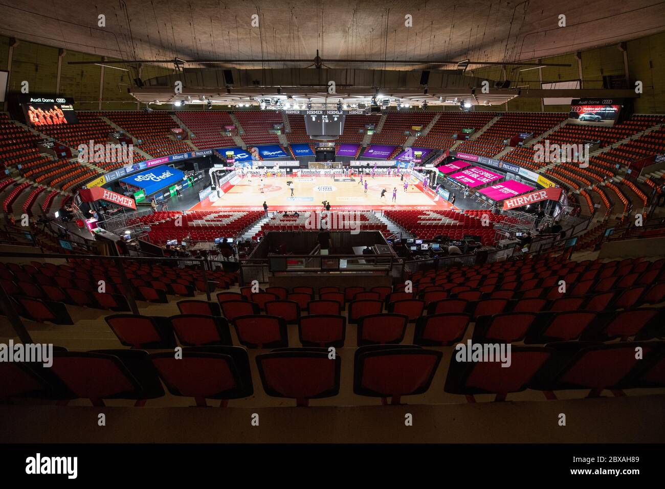 Bg stadium hi-res stock photography and images - Alamy