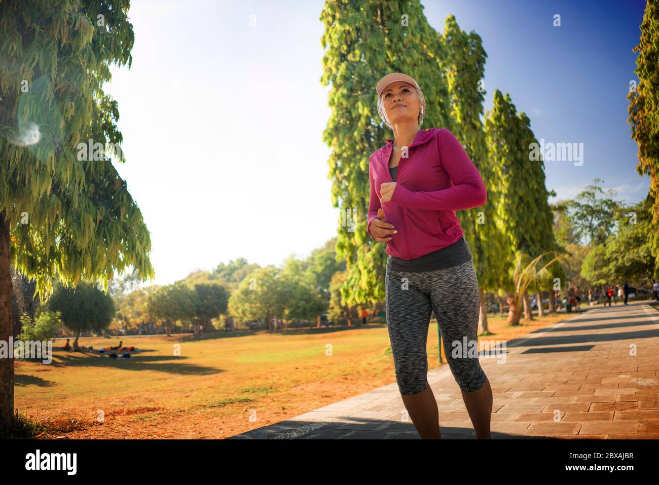 Gimbal tracking shot hi-res stock photography and images - Alamy