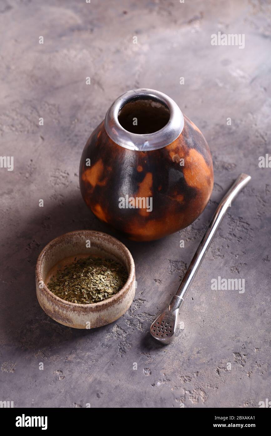 tea bombas and calabas and tea mate Stock Photo - Alamy