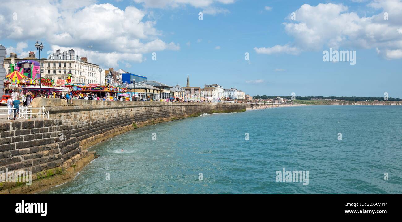 Bridlington sea front hi-res stock photography and images - Alamy