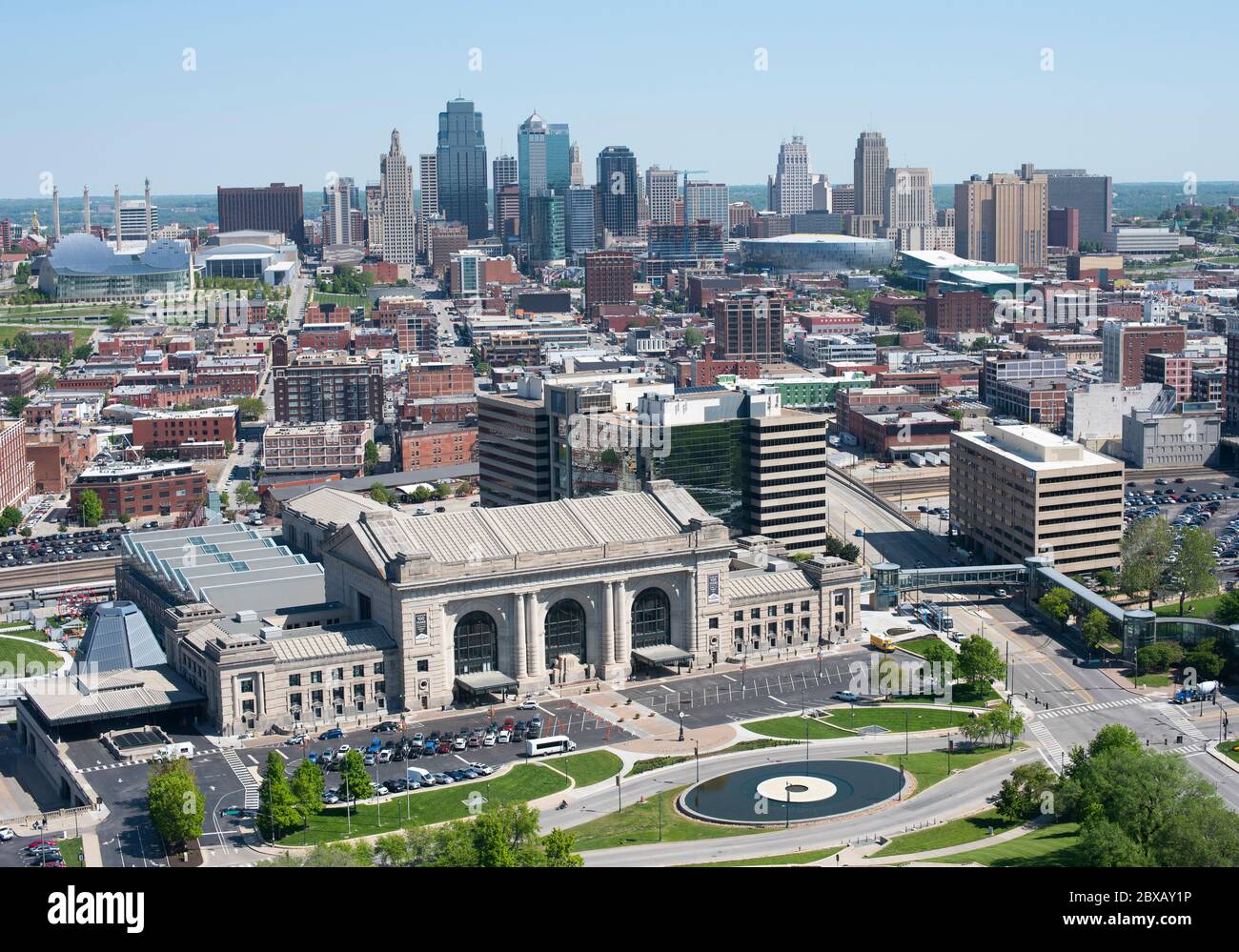 Amtrak train at union station in kansas city hi-res stock photography ...