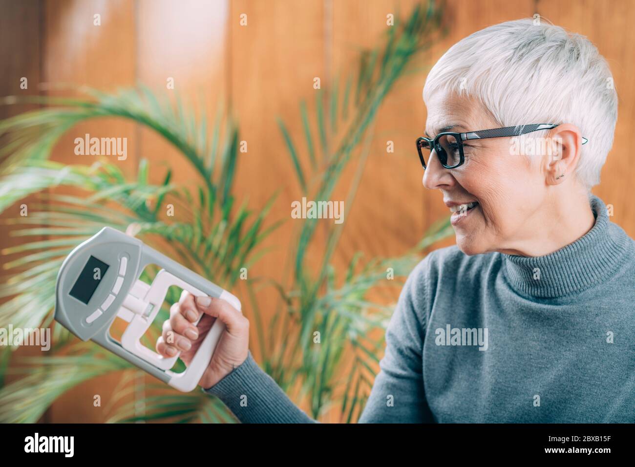 Grip strength dynamometer hi-res stock photography and images - Alamy