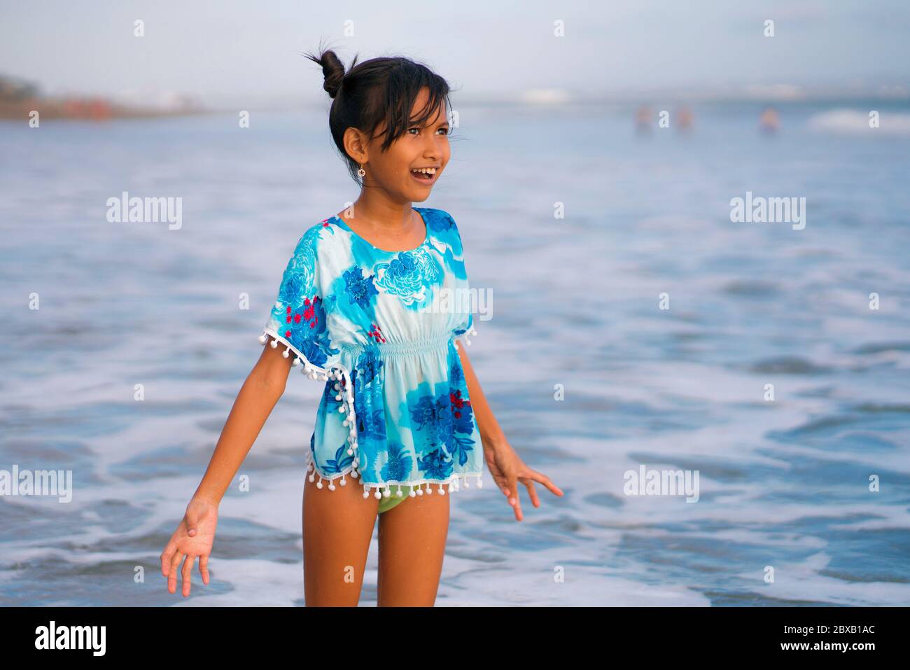 holiday beach lifestyle portrait of young beautiful and happy Asian ... holiday beach lifestyle portrait of young beautiful and happy Asian ...