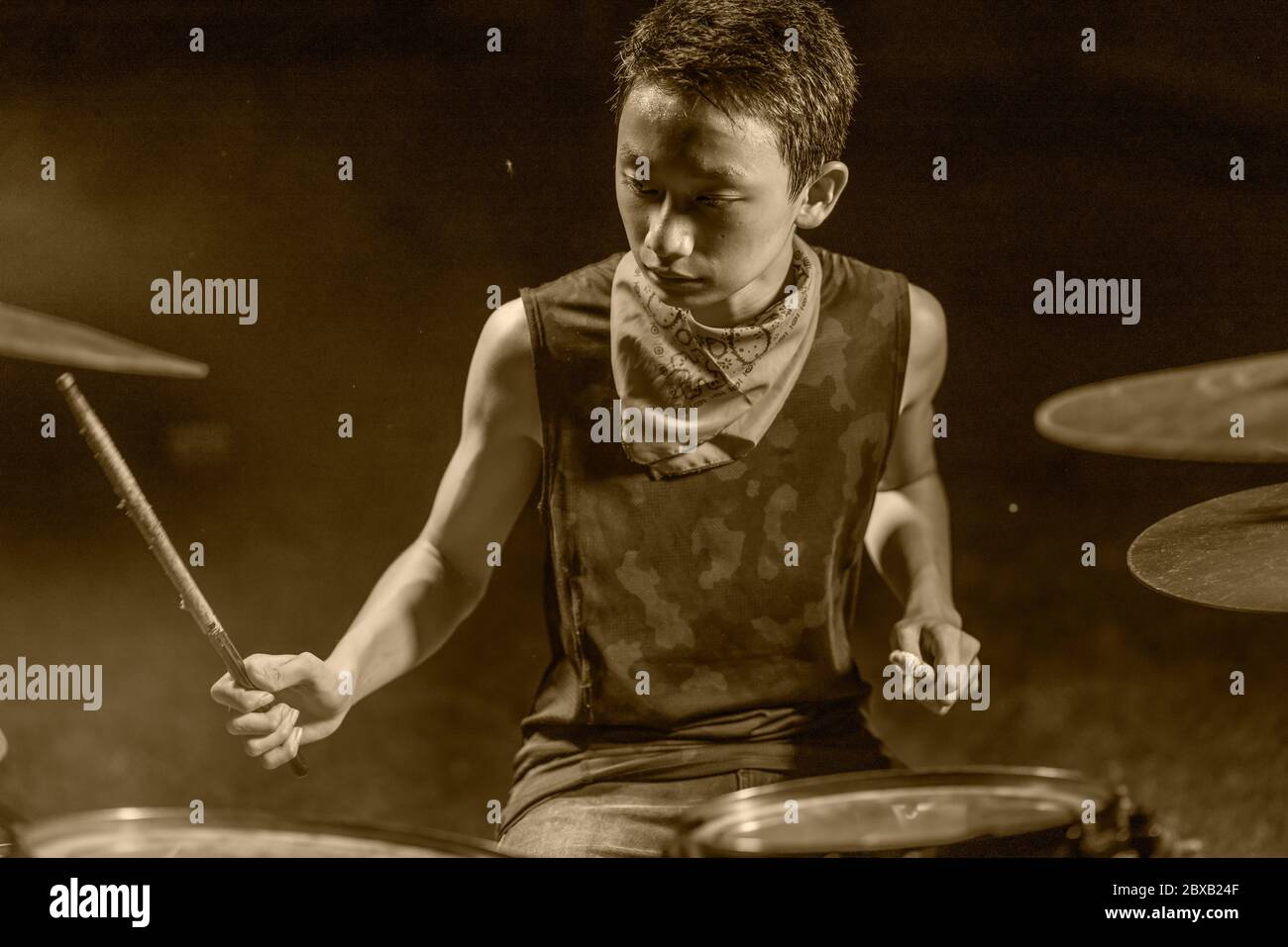 Teenage band garage hi-res stock photography and images - Alamy