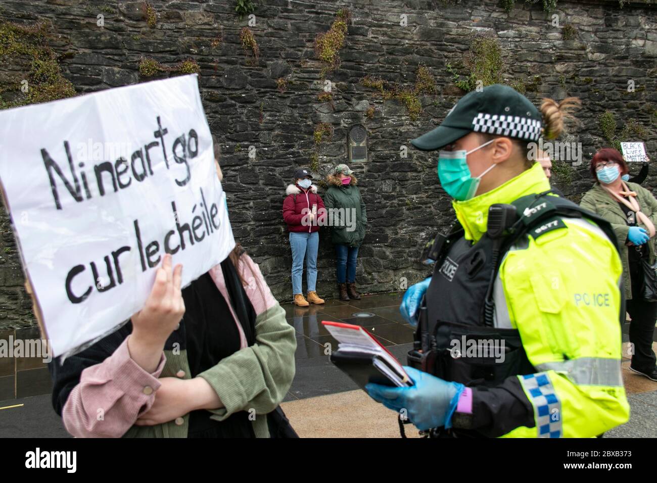 Ni neart go cu le cheile hi-res stock photography and images - Alamy