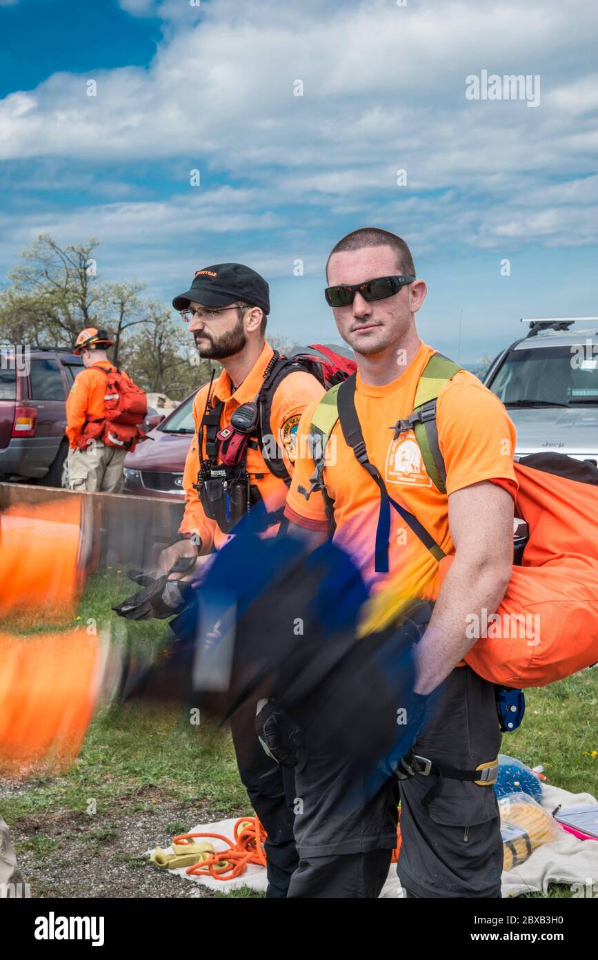 Search and Rescue team prepare for drill Stock Photo - Alamy