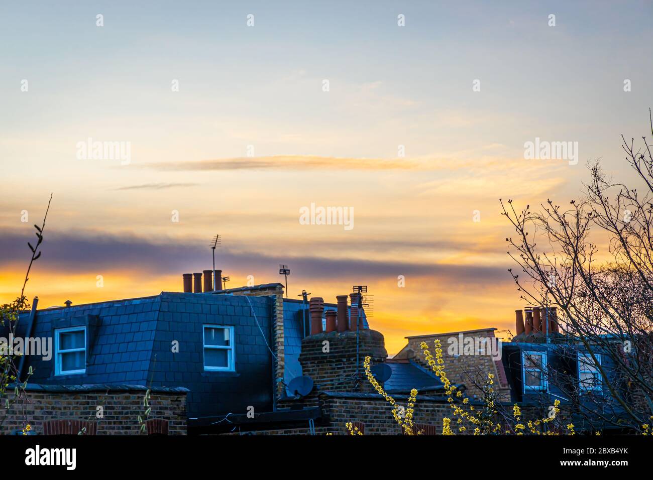 British town roof sunset hi-res stock photography and images - Alamy