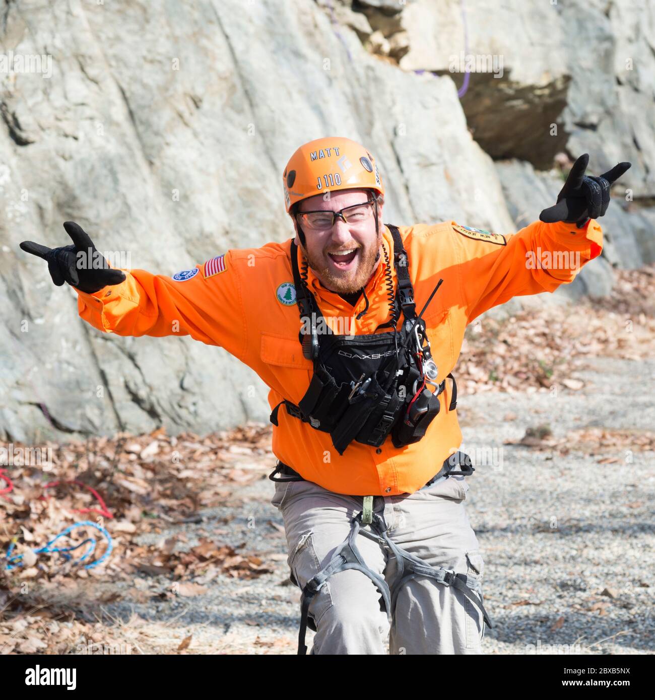 Search and Rescue Team performing cliff recovery drill Stock Photo - Alamy
