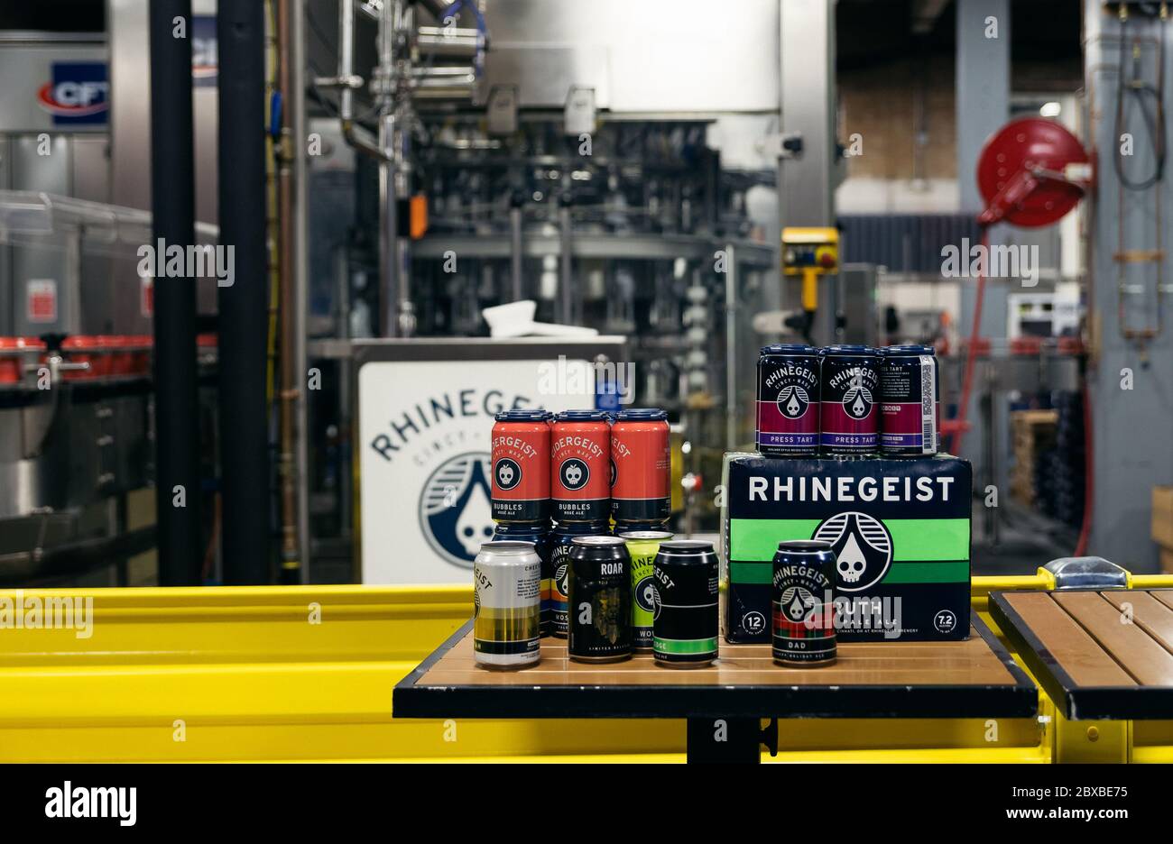 Brewery tour hi-res stock photography and images - Alamy