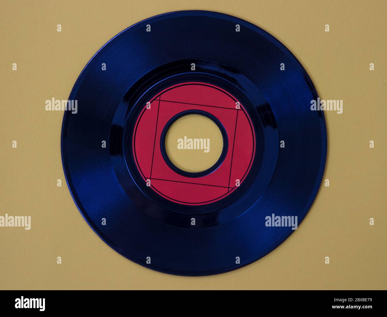 Black vinyl plate hi-res stock photography and images - Alamy