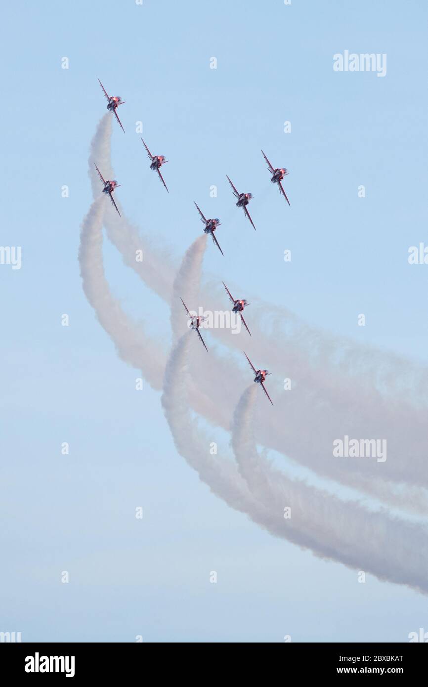 British royal air force red arrows hi-res stock photography and images ...