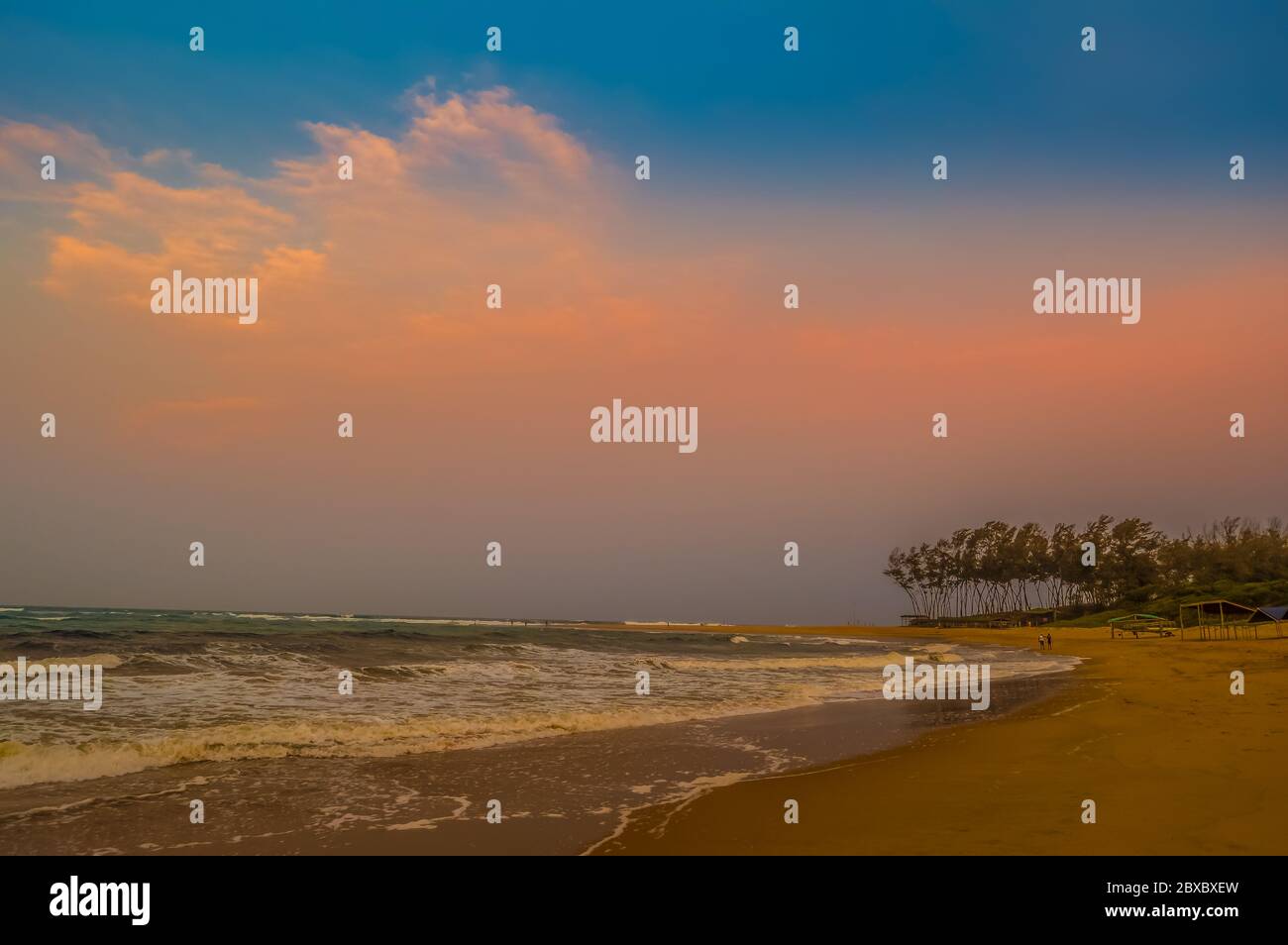Sodwana bay surf hi-res stock photography and images - Alamy