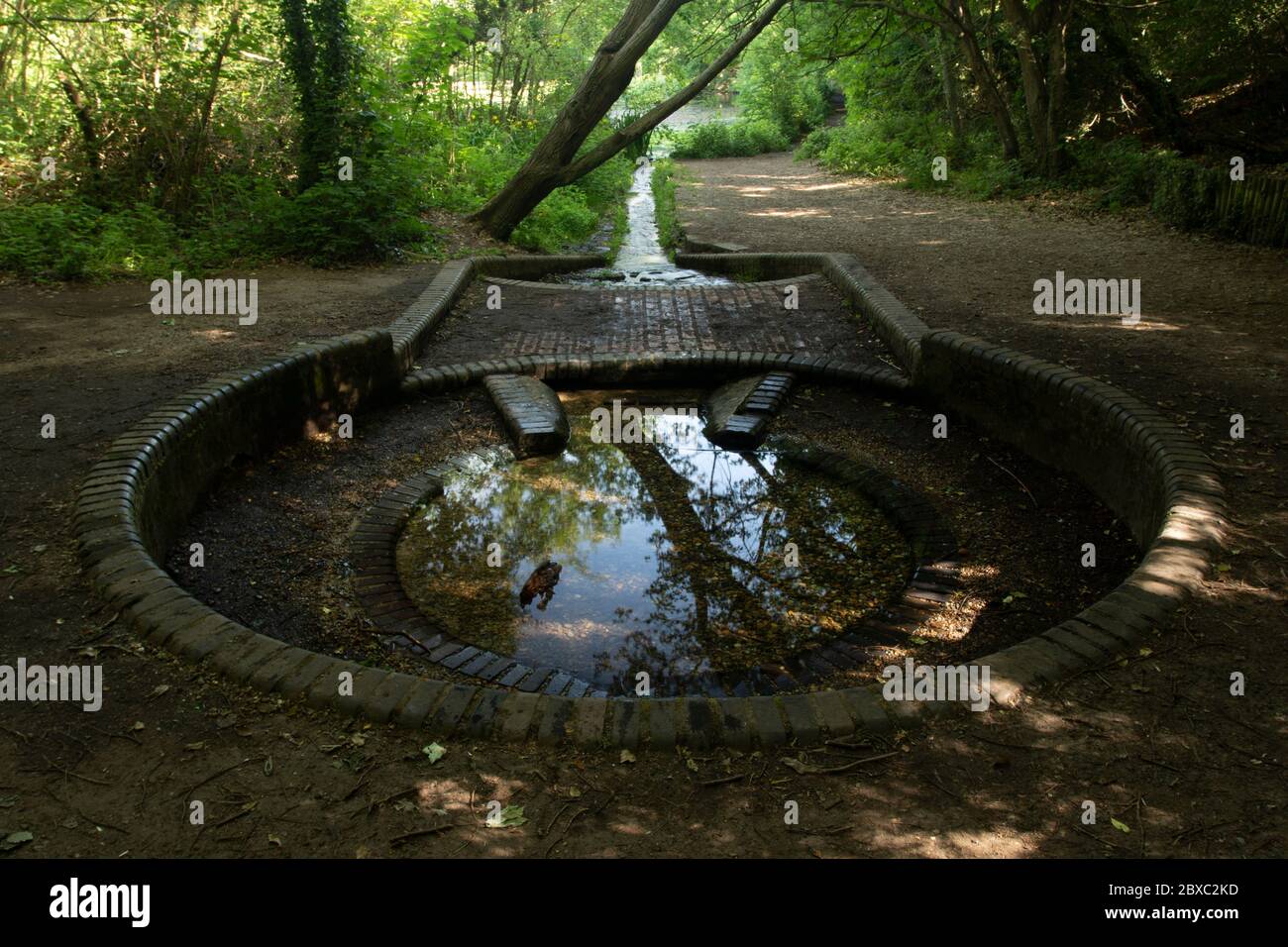 Historic Ceasars Well, source of the River Ravensbourne river, in the ...