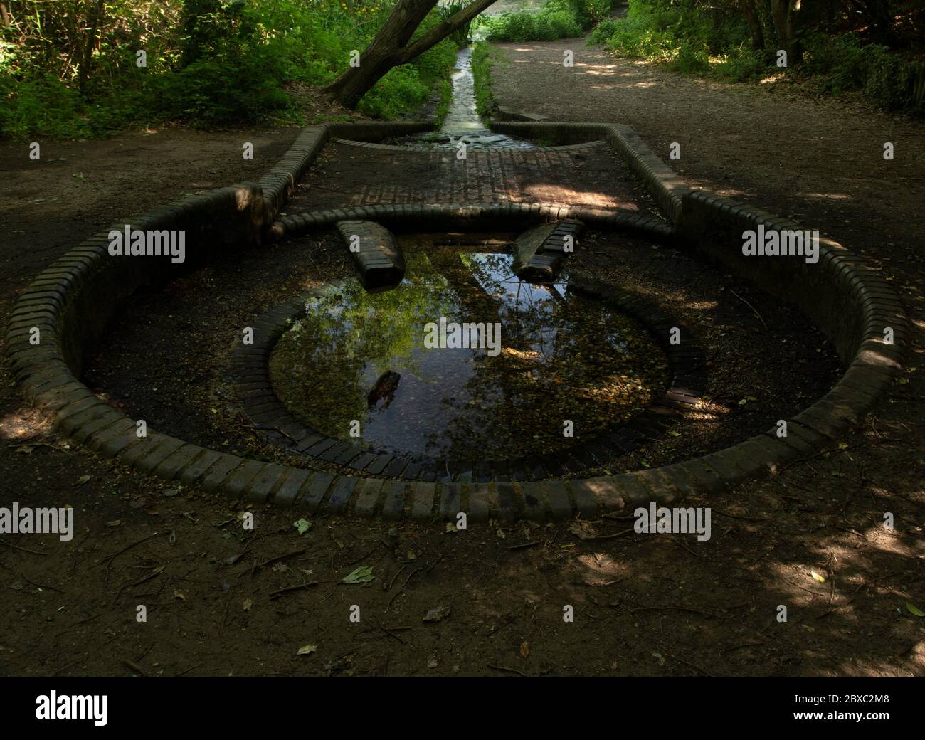 Historic Ceasars Well, source of the River Ravensbourne river, in the ...