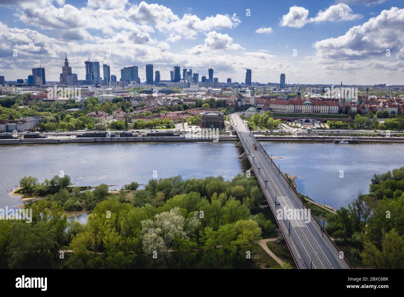 Vistula River and Slasko Dabrowski bridge in Warsaw city, Poland Stock ...