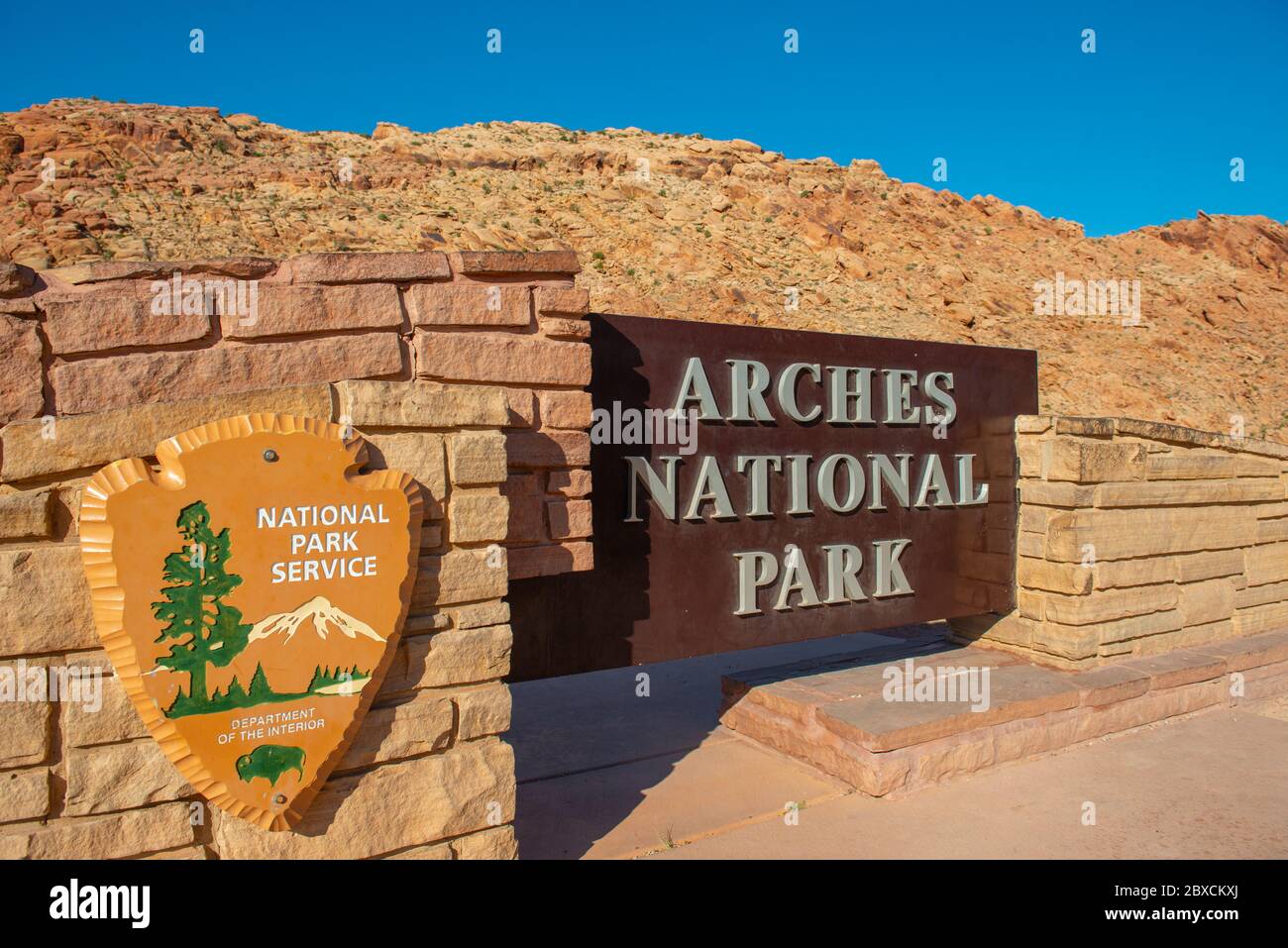 Entrance sign arches national park hi-res stock photography and images ...