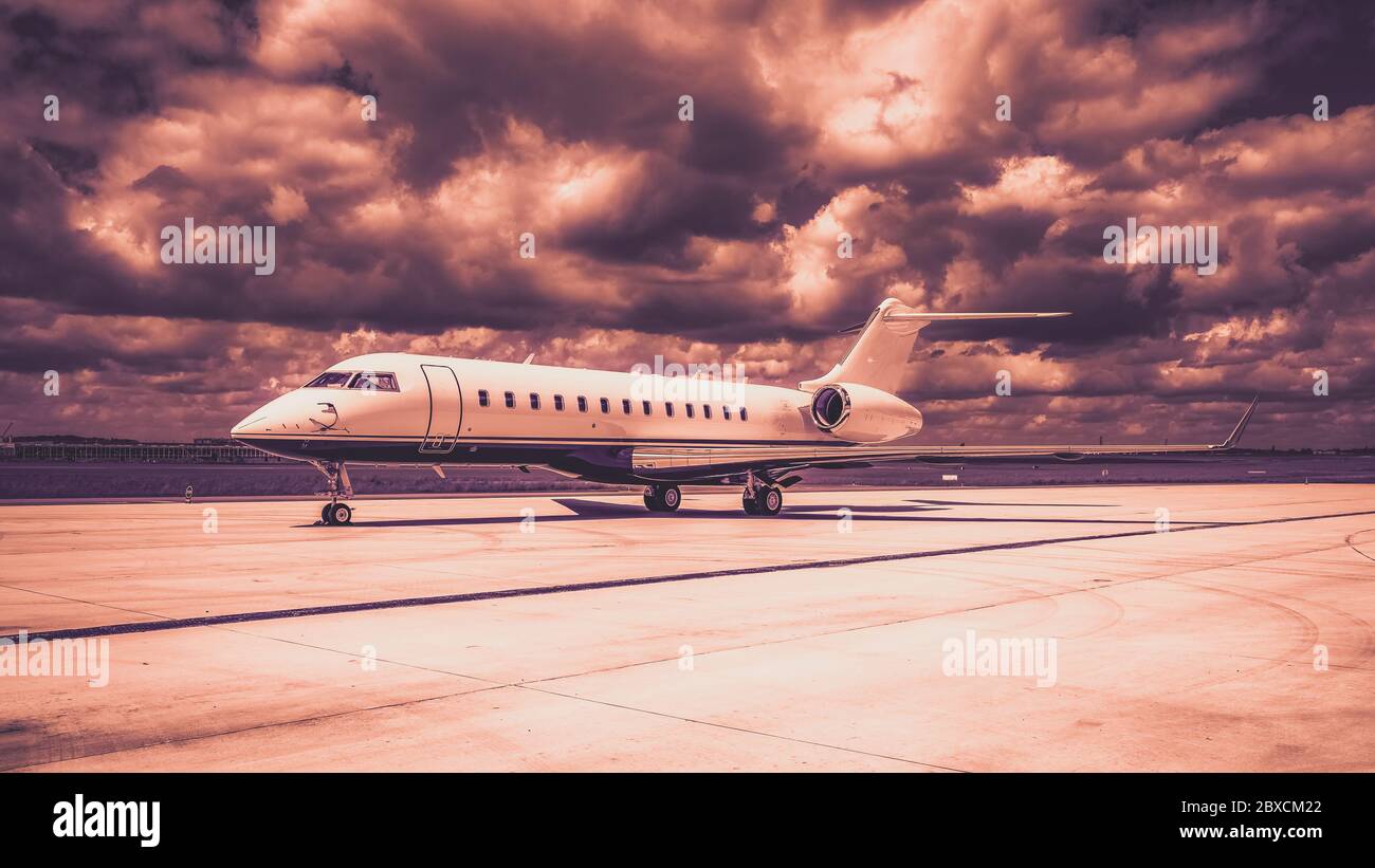 Aircraft on the tarmac Stock Photo - Alamy