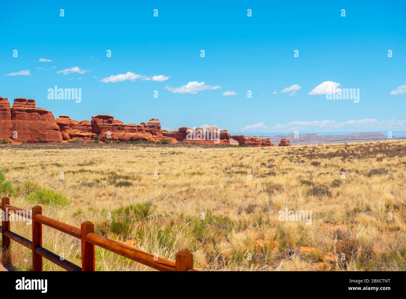 Broken arch in Arches National Park, Moab, Utah, USA Stock Photo - Alamy