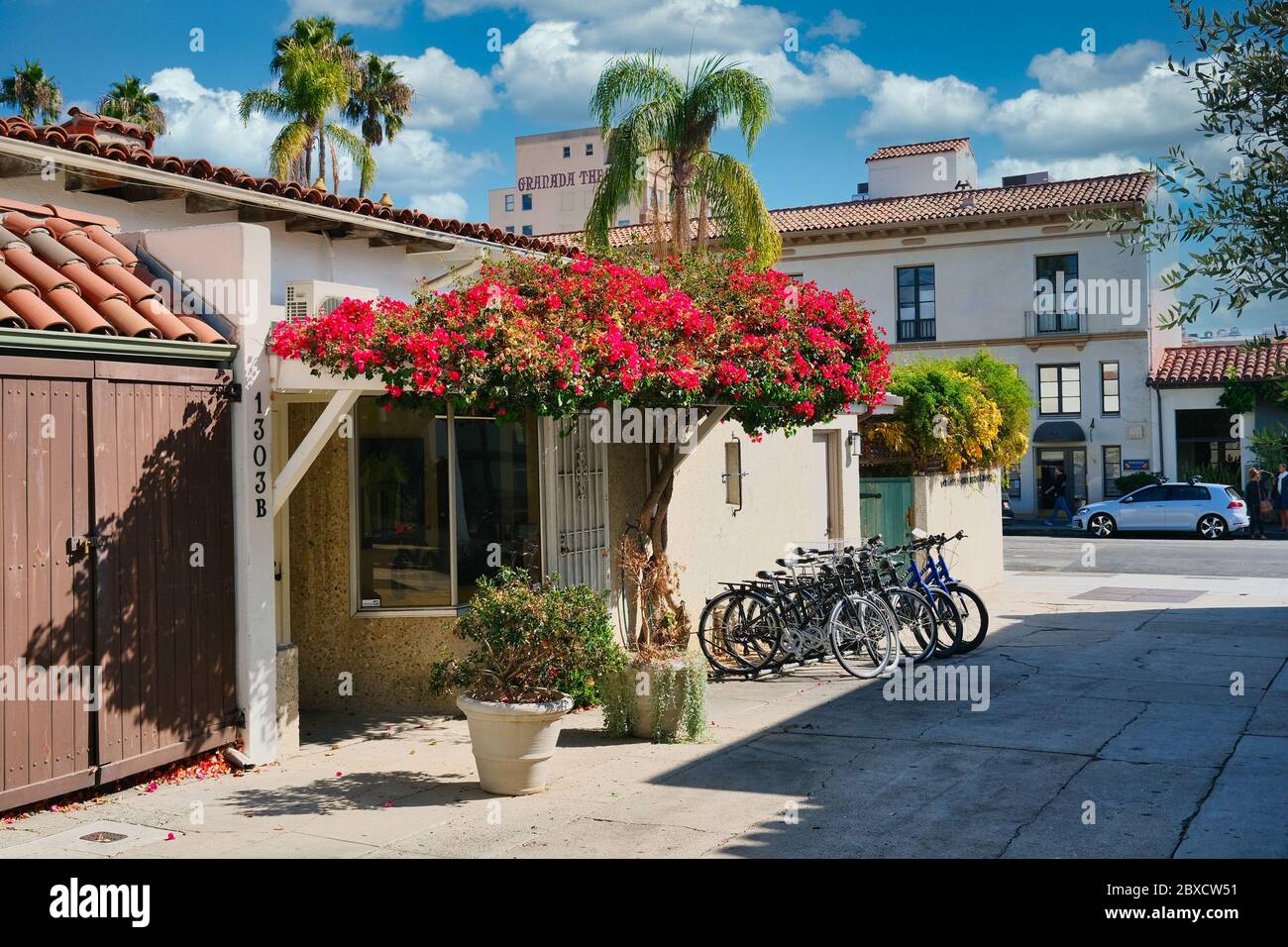 Santa barbara architecture hi-res stock photography and images - Alamy