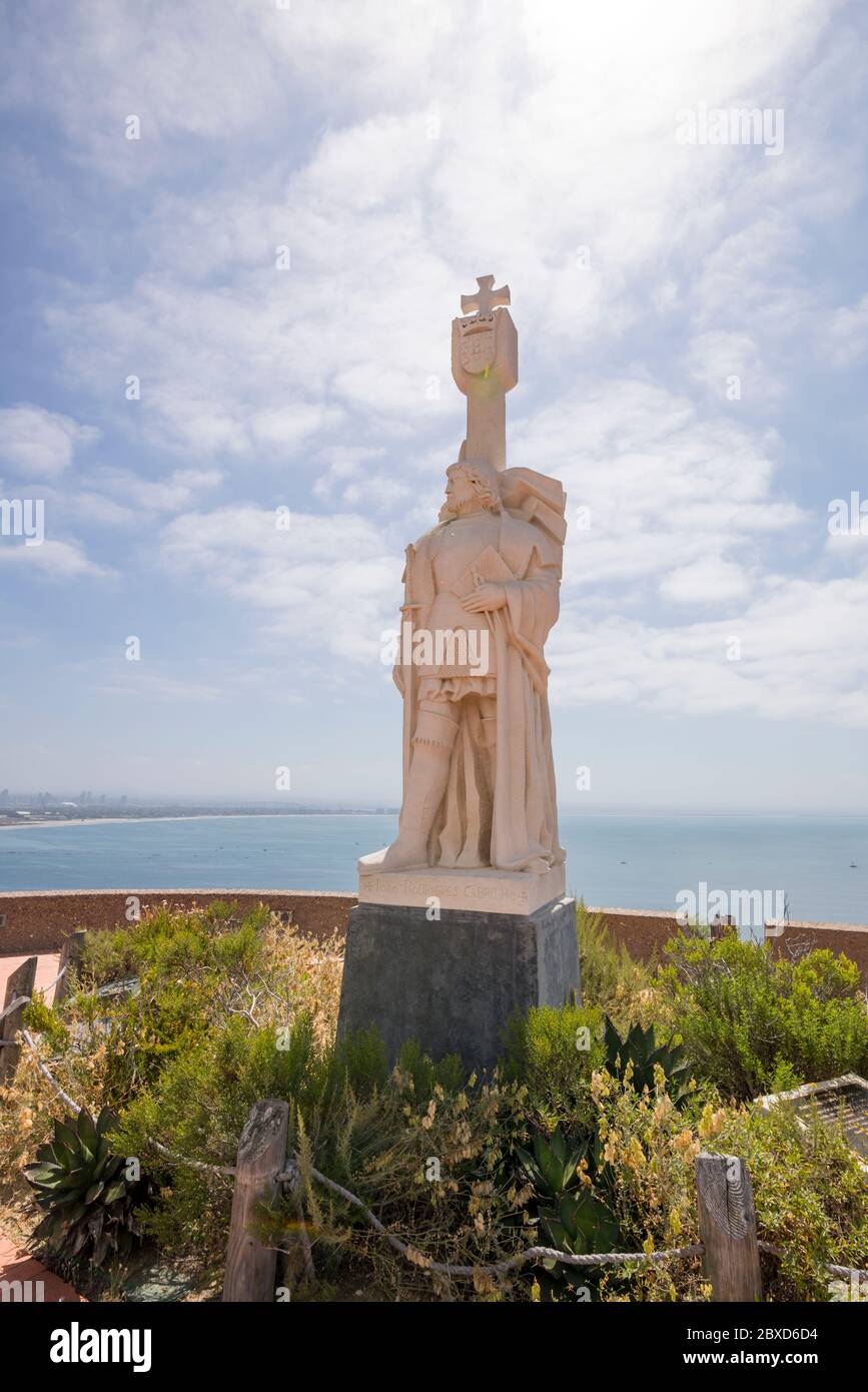 Statue of Juan Rodriguez Cabrillo at the Cabrillo National Monument ...