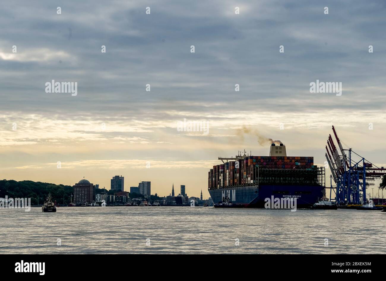 Hmm Hamburg High Resolution Stock Photography and Images - Alamy