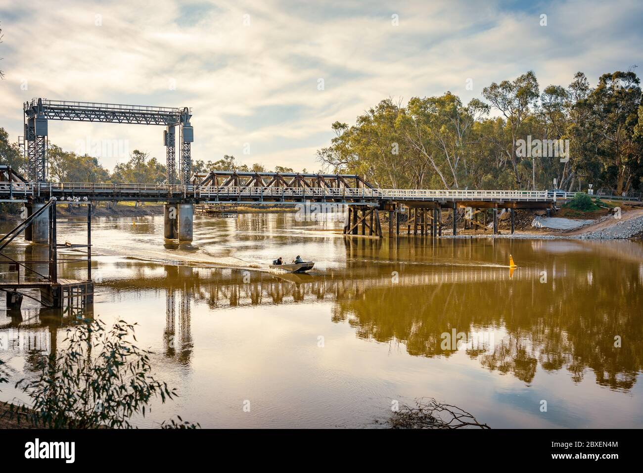 Swan Hill, Victoria, Australia - Bridge on Murray river joining VIC and ...