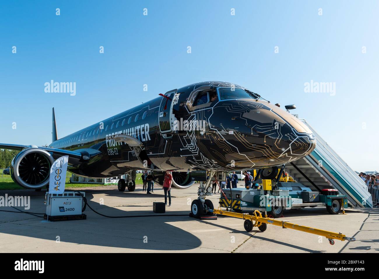 Embraer e195 e2 hi-res stock photography and images - Alamy
