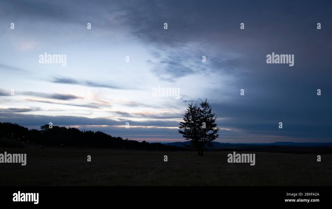 Lone tourism hi-res stock photography and images - Alamy