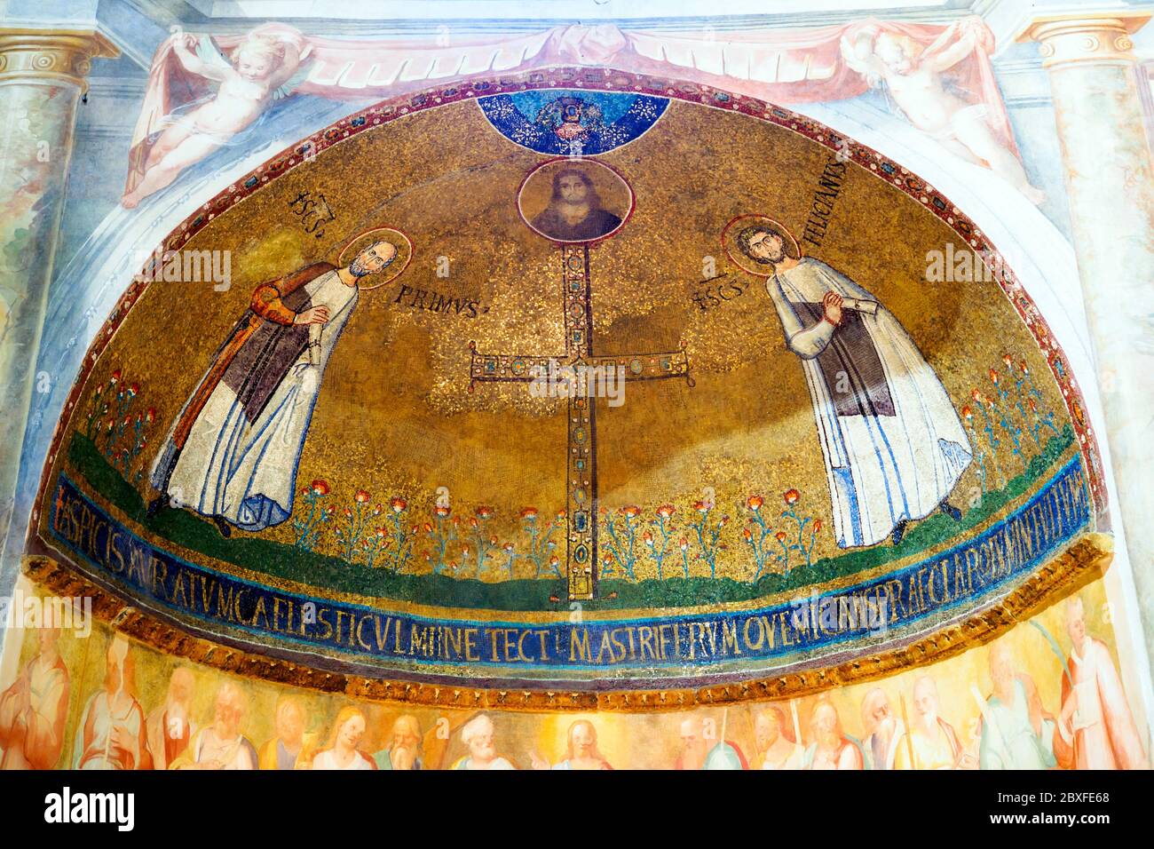 Mosaic on st stephen basilica hi-res stock photography and images - Alamy