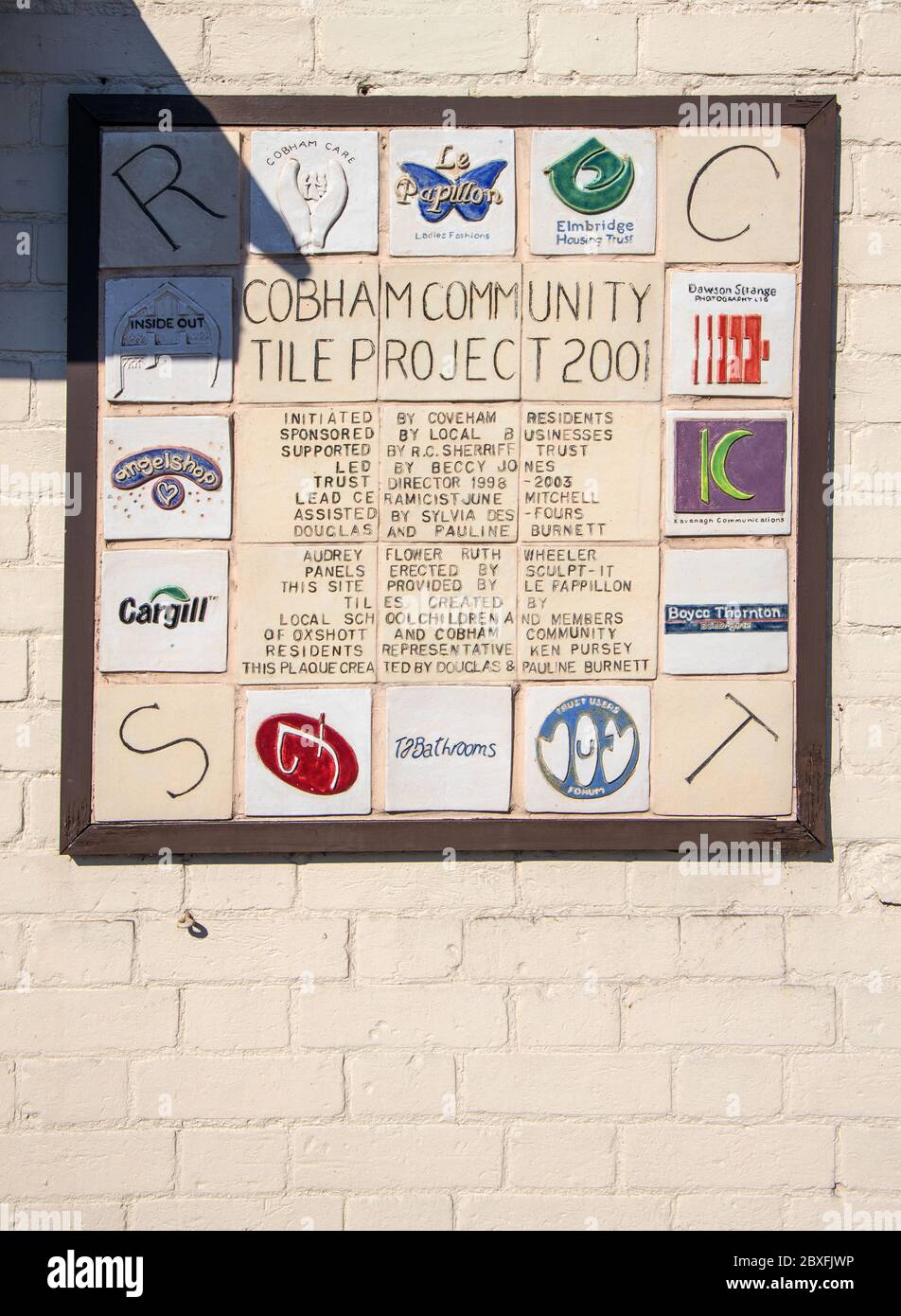 Surrey tiles hi-res stock photography and images - Alamy