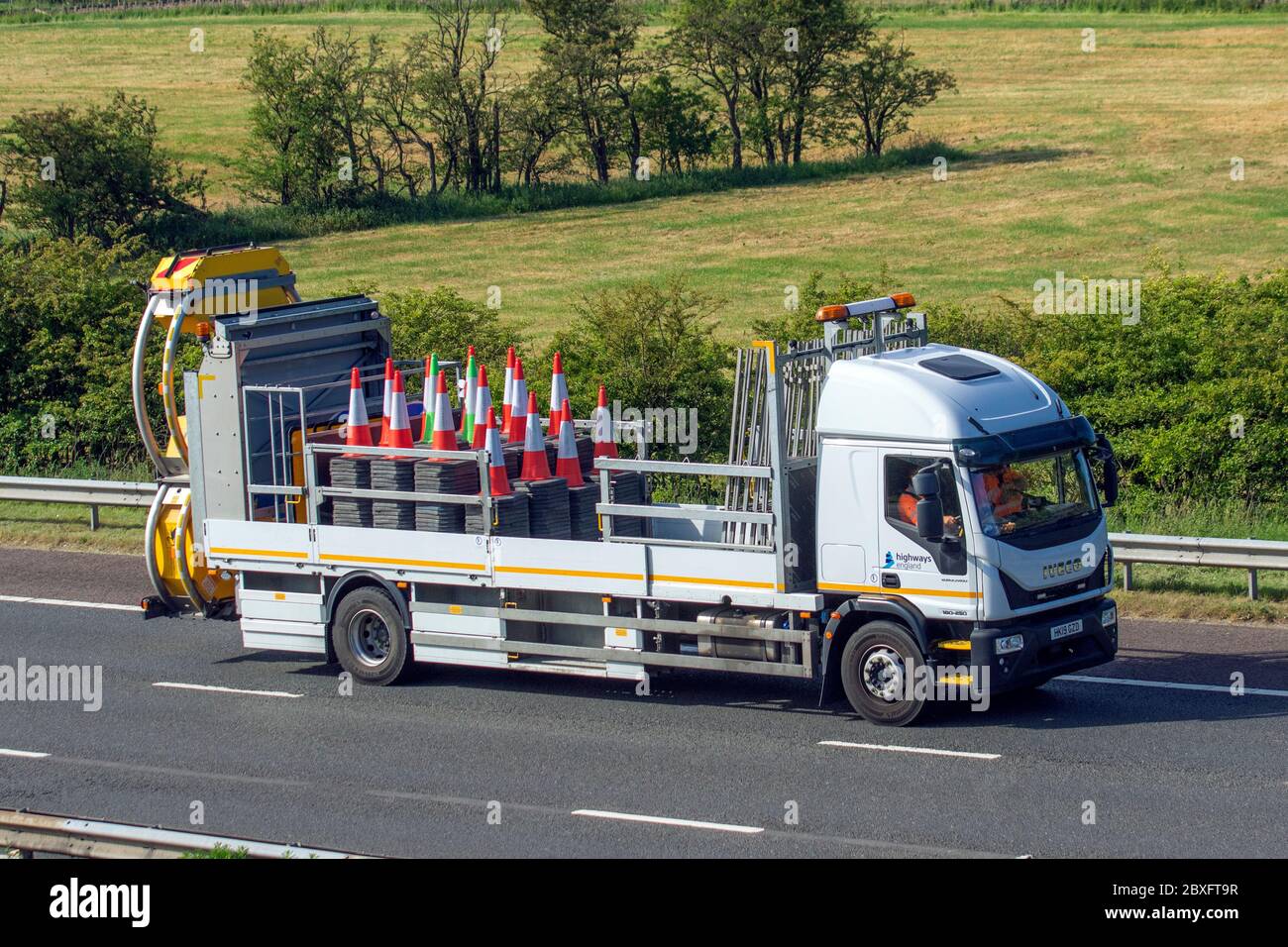 Highways maintenance vehicles uk hi-res stock photography and images ...
