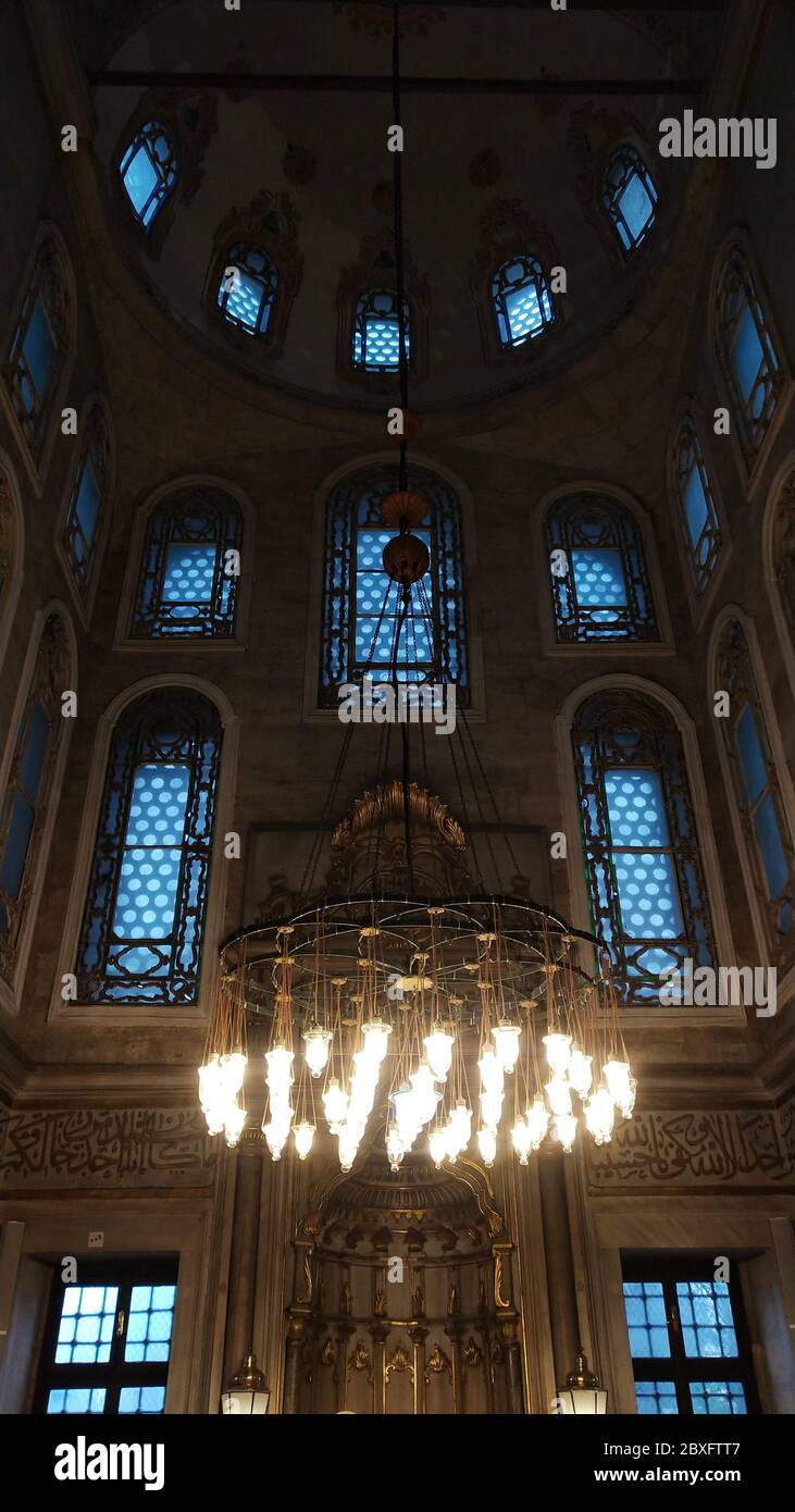 Beautiful Mosque In Istambul Turkey 13/02/2019 Stock Photo - Alamy