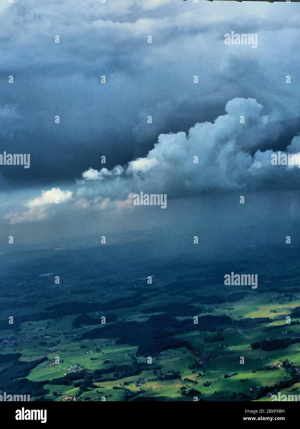 Rain cloud overhead hi-res stock photography and images - Alamy