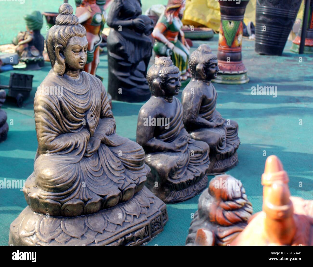 antique buddha god clay Sculpture Made with Earthen Mud, handcrafted ...