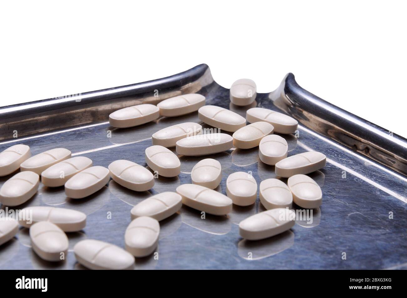 Hospital medication tray hi-res stock photography and images - Alamy