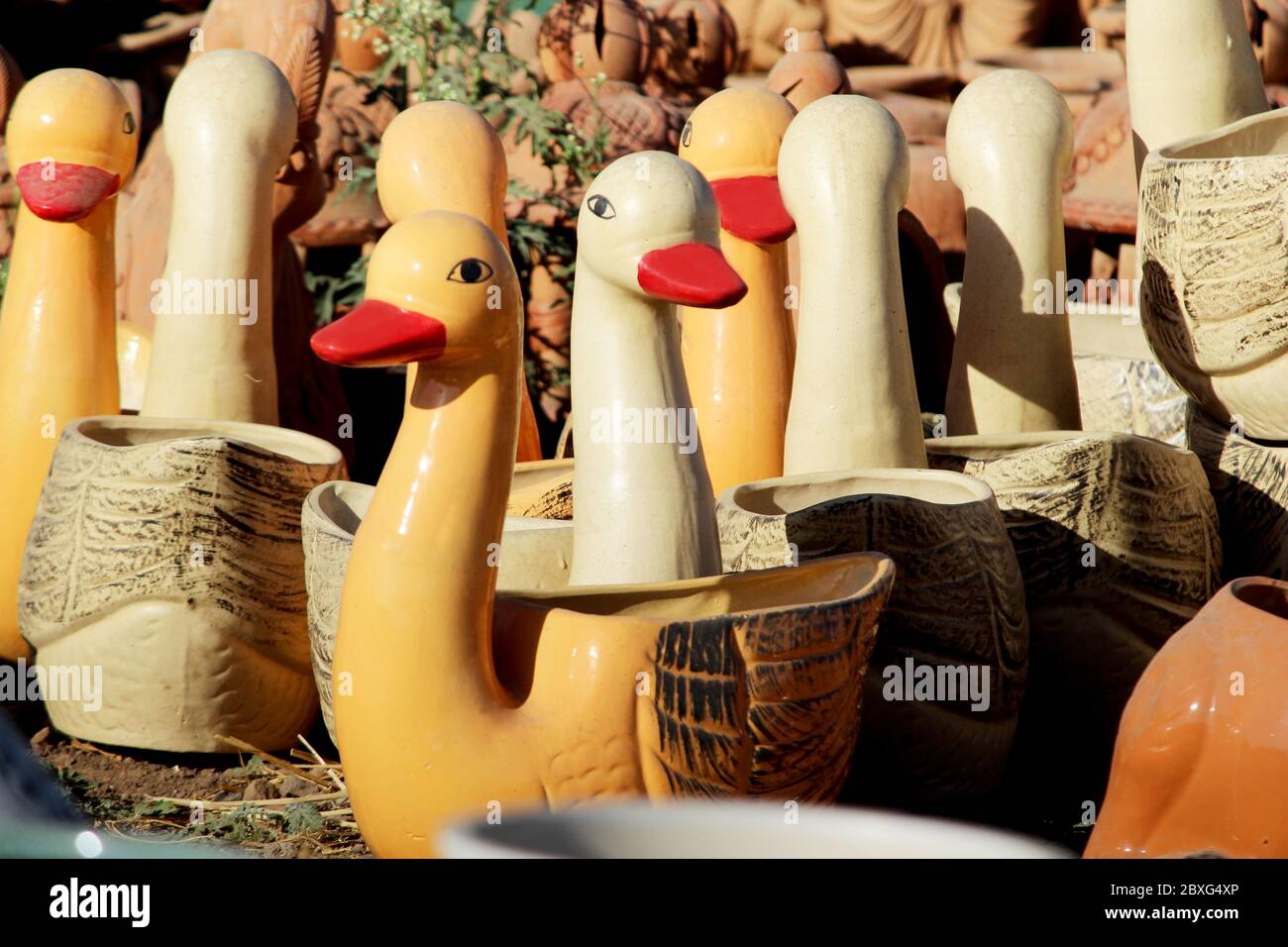 decorative duck Sculpture pot Made with Earthen Mud, handcrafted ...