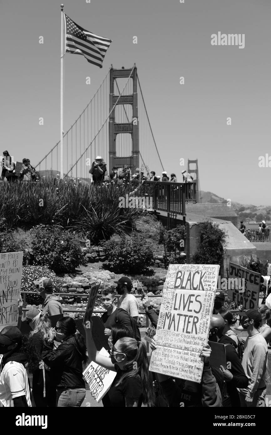 Black Lives Matter march across Golden Gate Bridge in San Francisco ...
