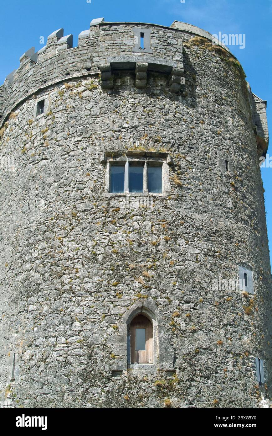 round tower, Newtown Castle, Ireland, Éire, Irland, Írország, Europe ...