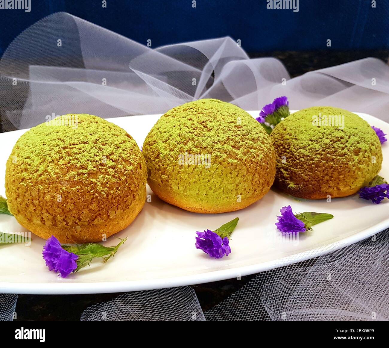 Puffs powder hi-res stock photography and images - Alamy