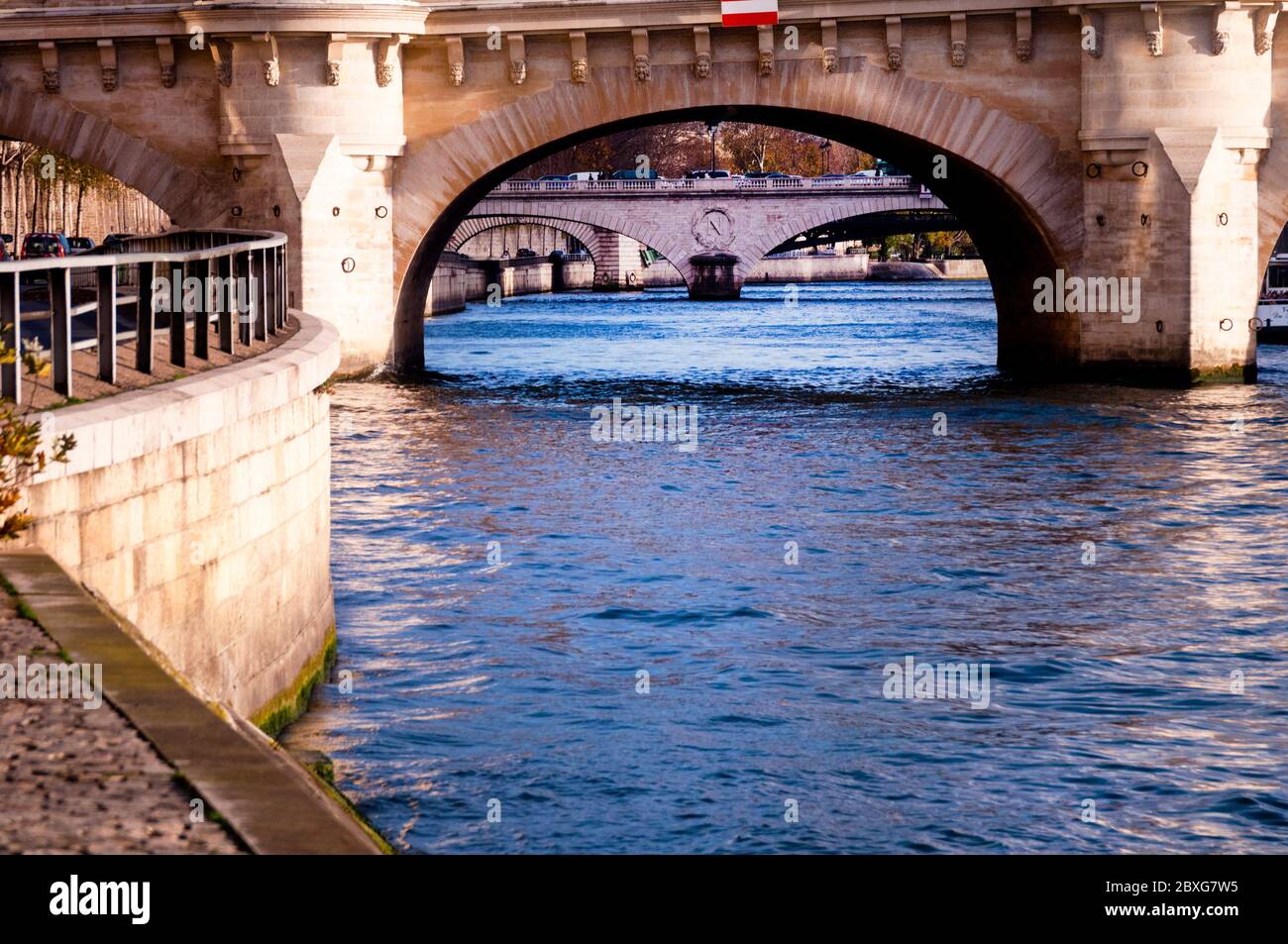 Corbels with mascarons hi-res stock photography and images - Alamy