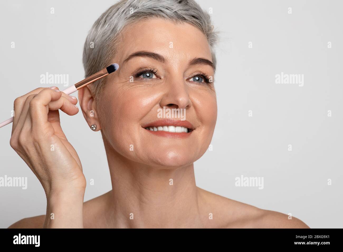 Attractive shadows hi-res stock photography and images - Alamy