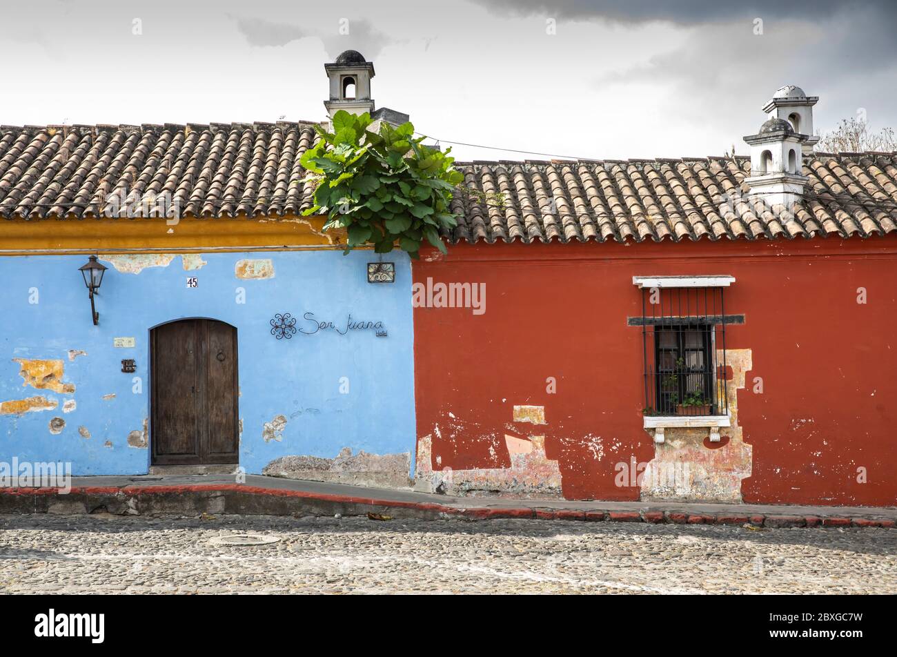 Antigua, Guatemala, 28th February 2020: colorful buildings of colonial ...
